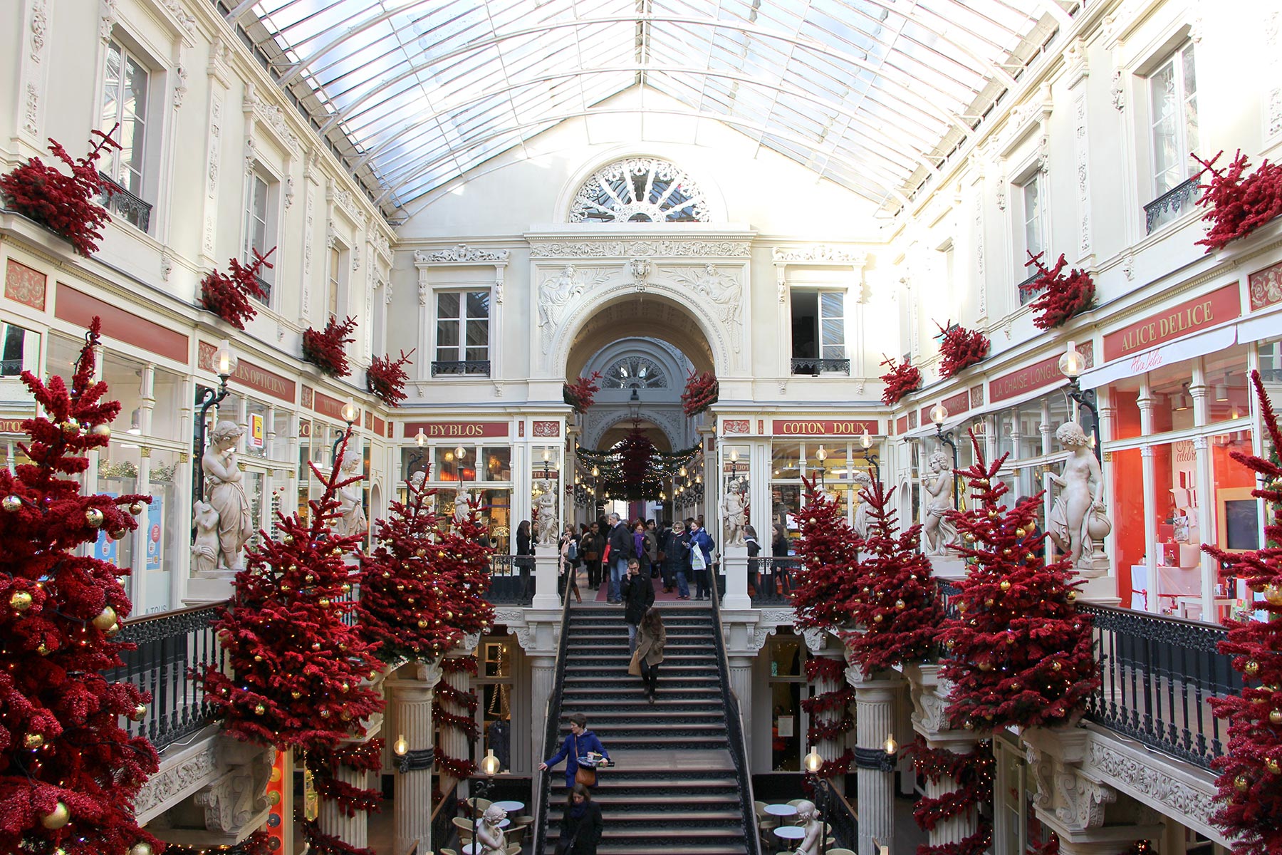 Le Passage Pommeraye dans son habit de fête - Nantaise.fr